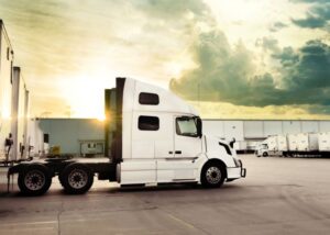 Types of semi trucks and how to choose the best one | S&S Tire